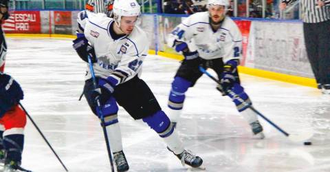 L’Everest mène la finale 2-0